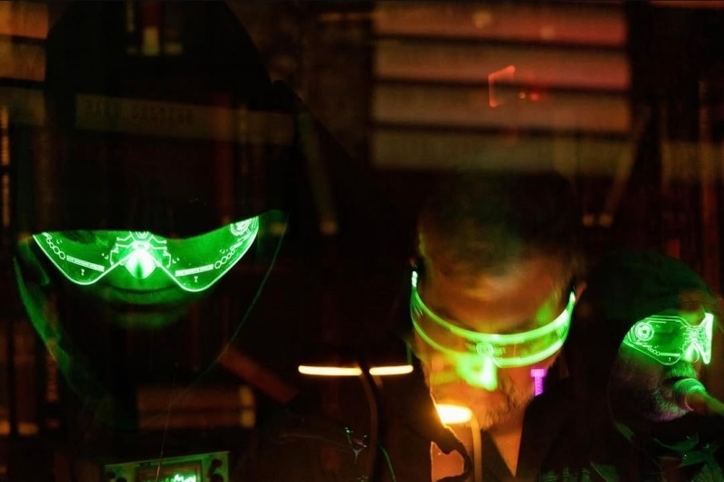 Interview: Neon Rayon shoots musical sparks into the cosmos